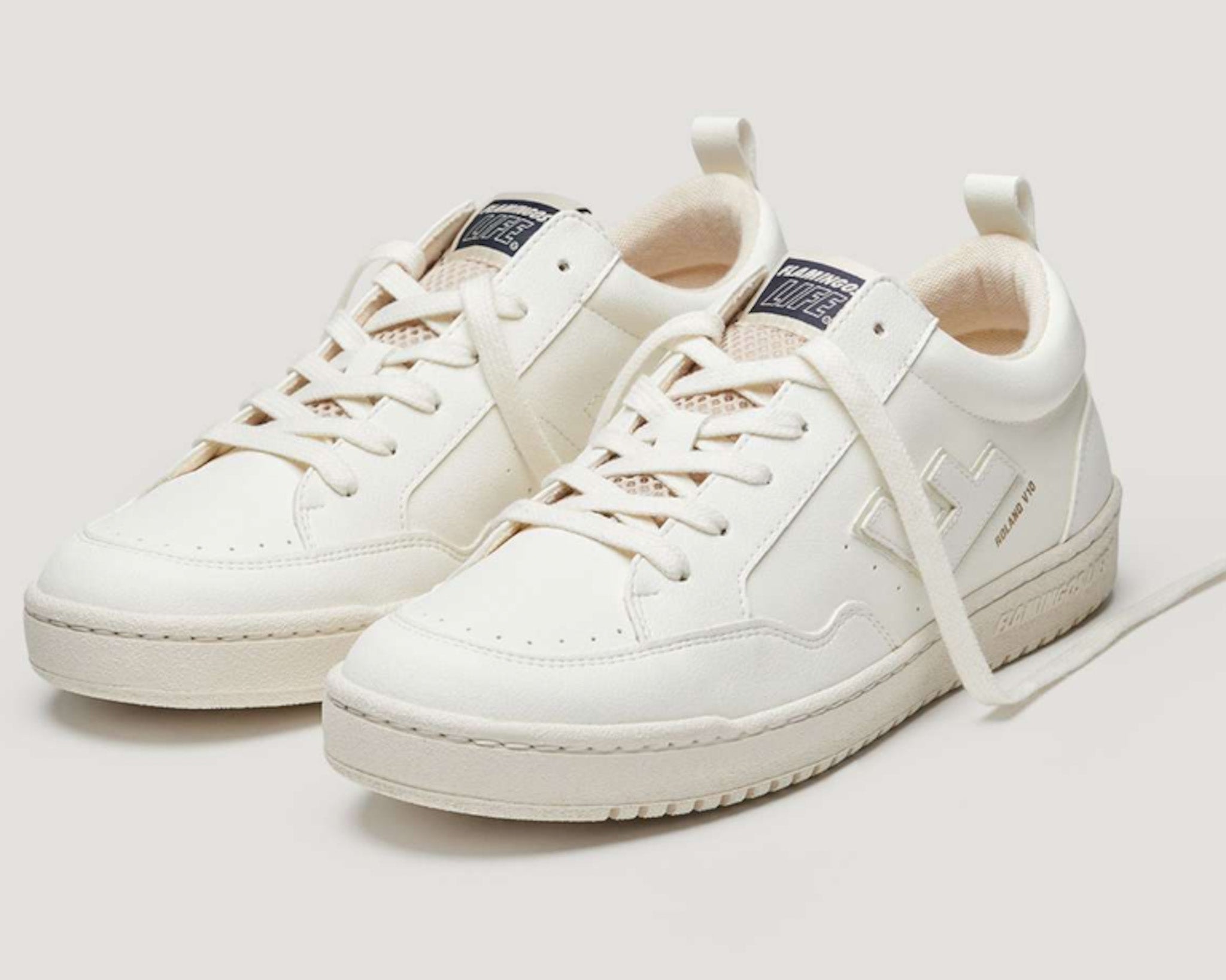 Flamingos Life Sneakers | Roland V.10 Triple Panna – ORNAMENT