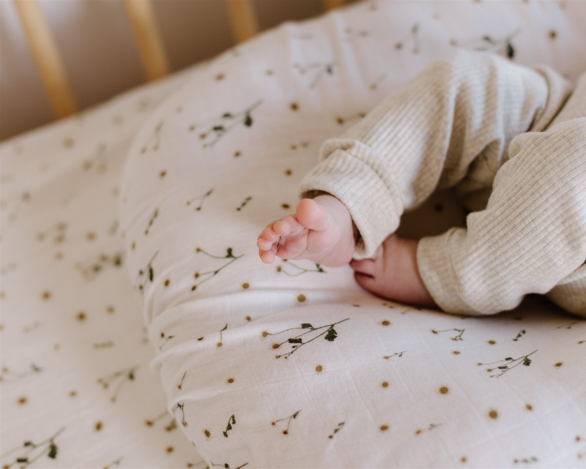 Leni The Label | Fitted Bassinet Sheet | Daisy – ORNAMENT