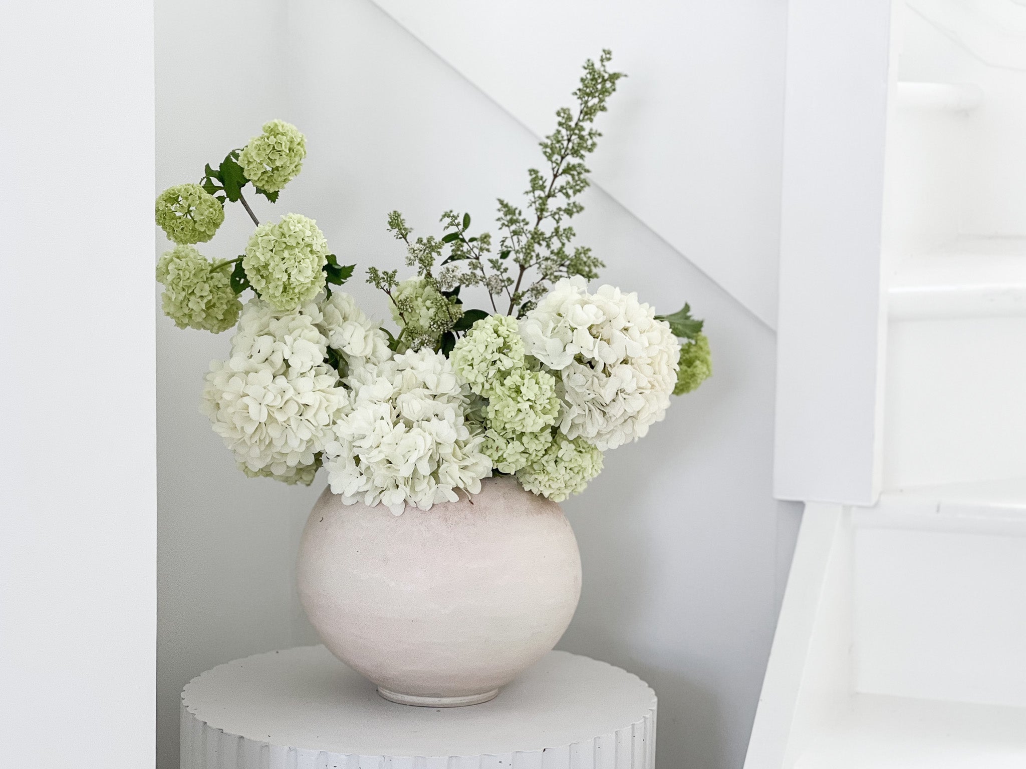 XO | Moon Vase | Phlox – ORNAMENT
