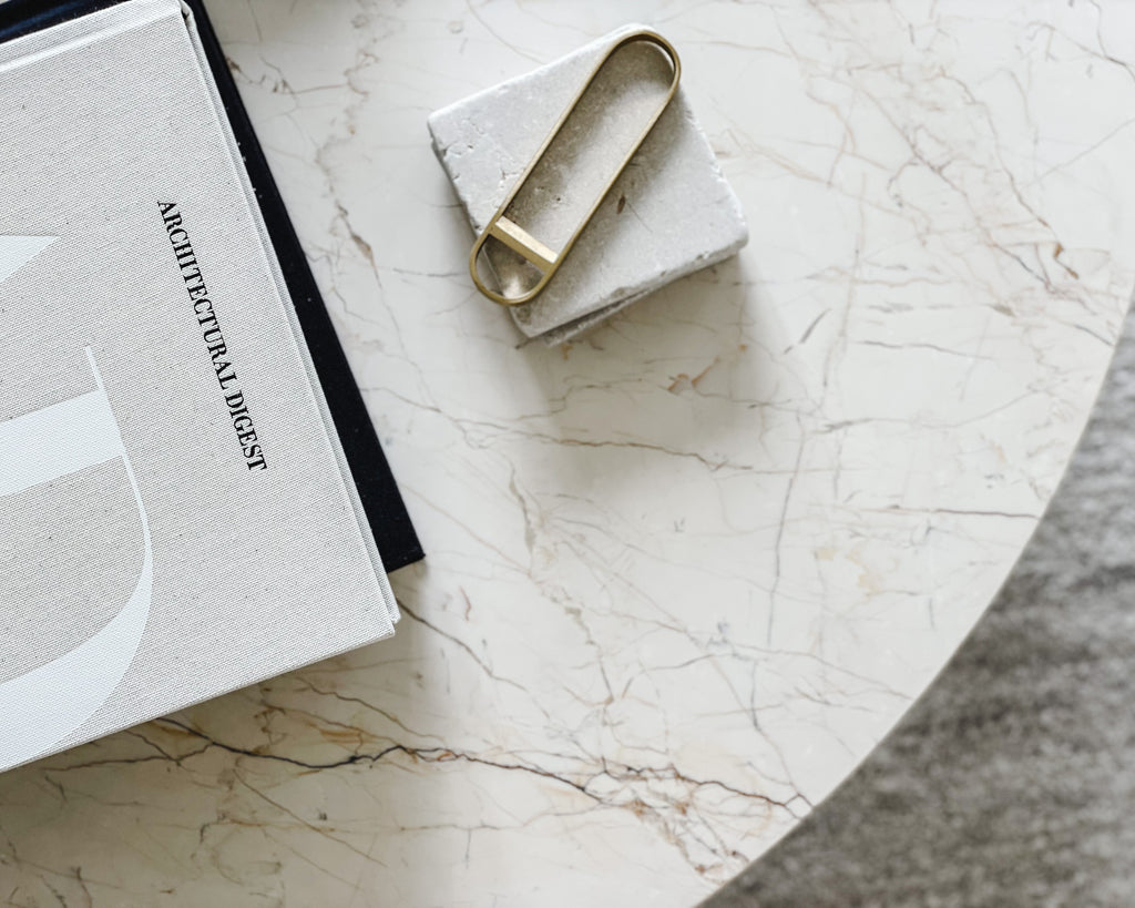 Vitrine Round Marble Table | Brown Vein – ORNAMENT